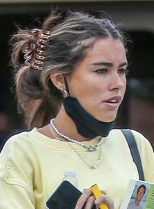 13 Eye-Catching Photos of Madison Beer Without Makeup