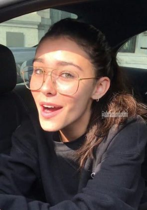 13 Eye-Catching Photos of Madison Beer Without Makeup